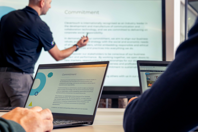 LUX Mini - Clevertouch Technologies Global